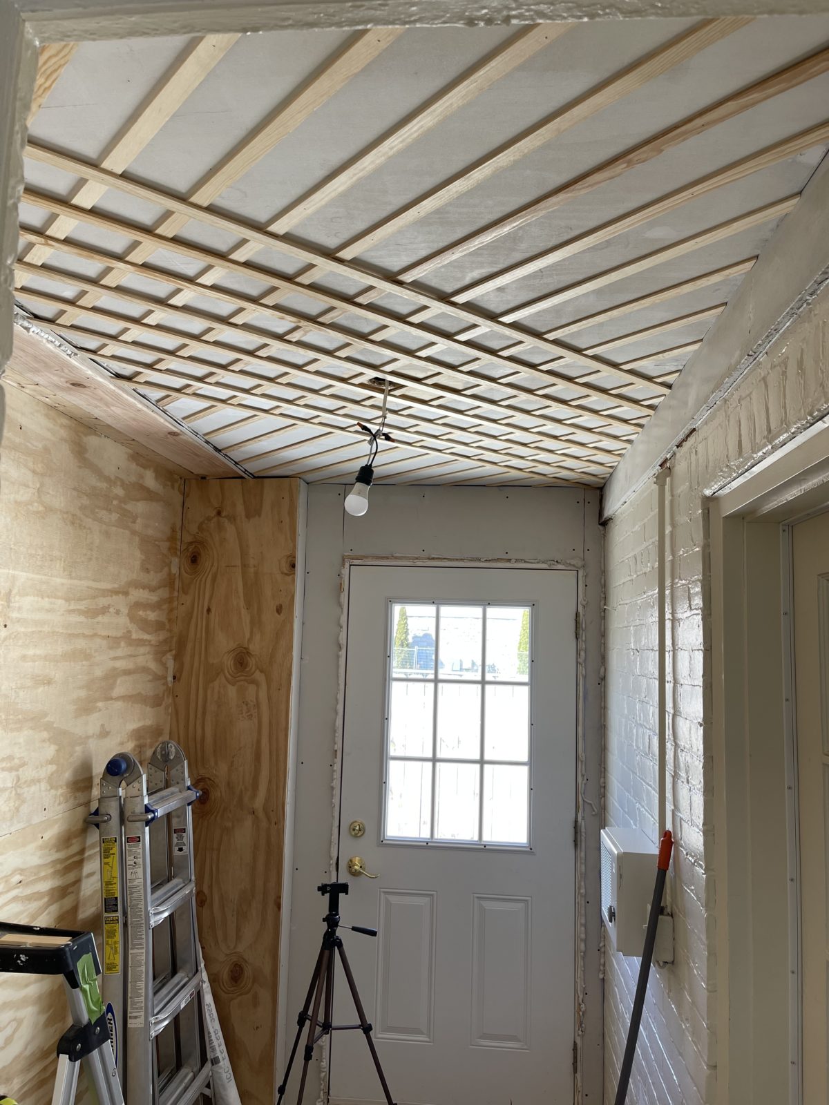 Lattice Ceiling - thesoutherngail.com