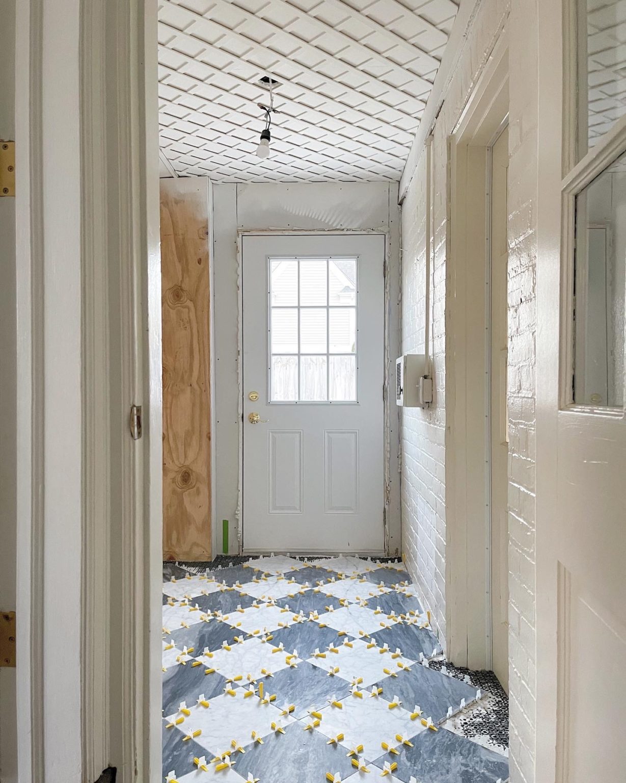 Lattice Ceiling - thesoutherngail.com