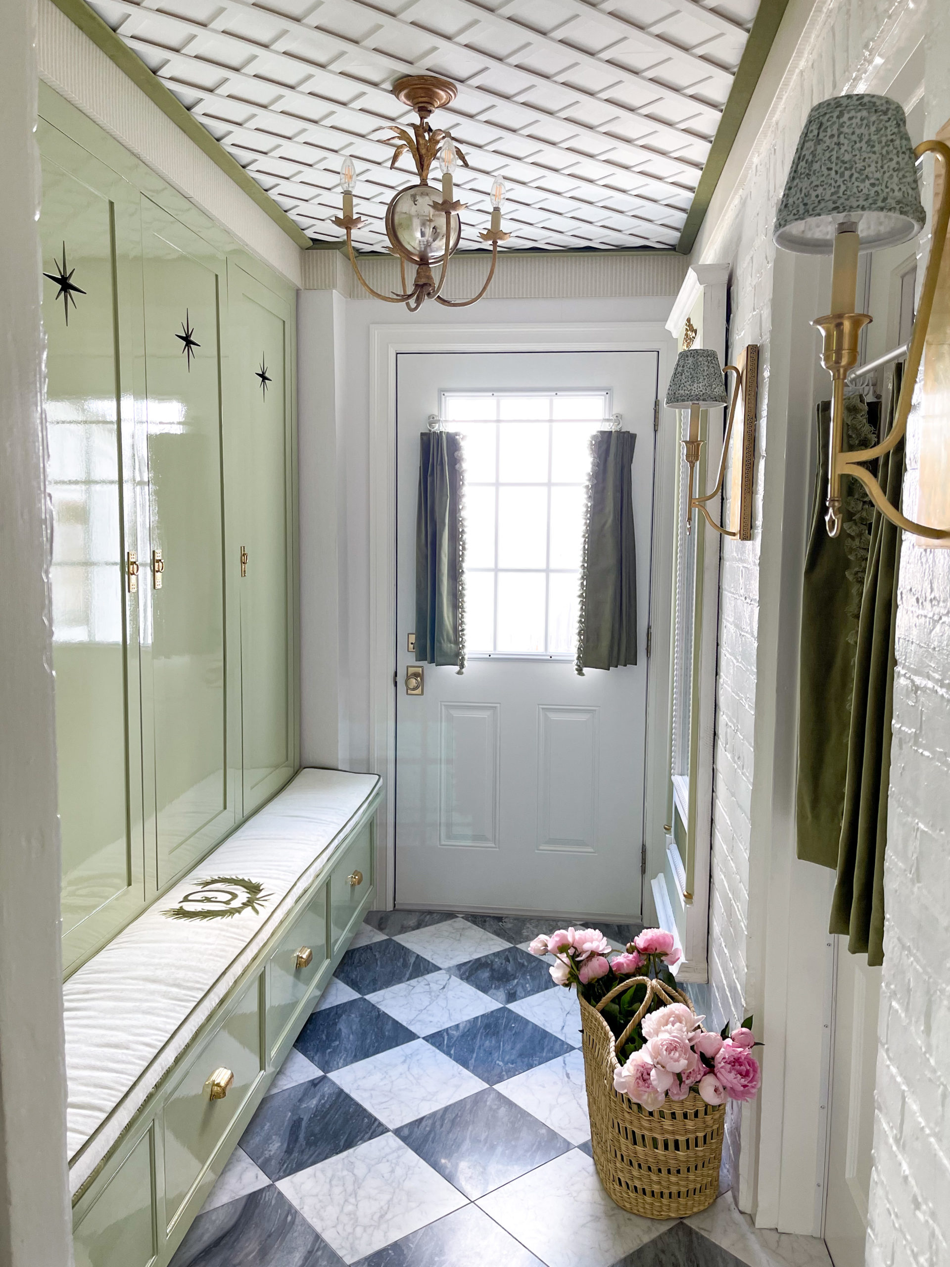 Lattice Ceiling - thesoutherngail.com